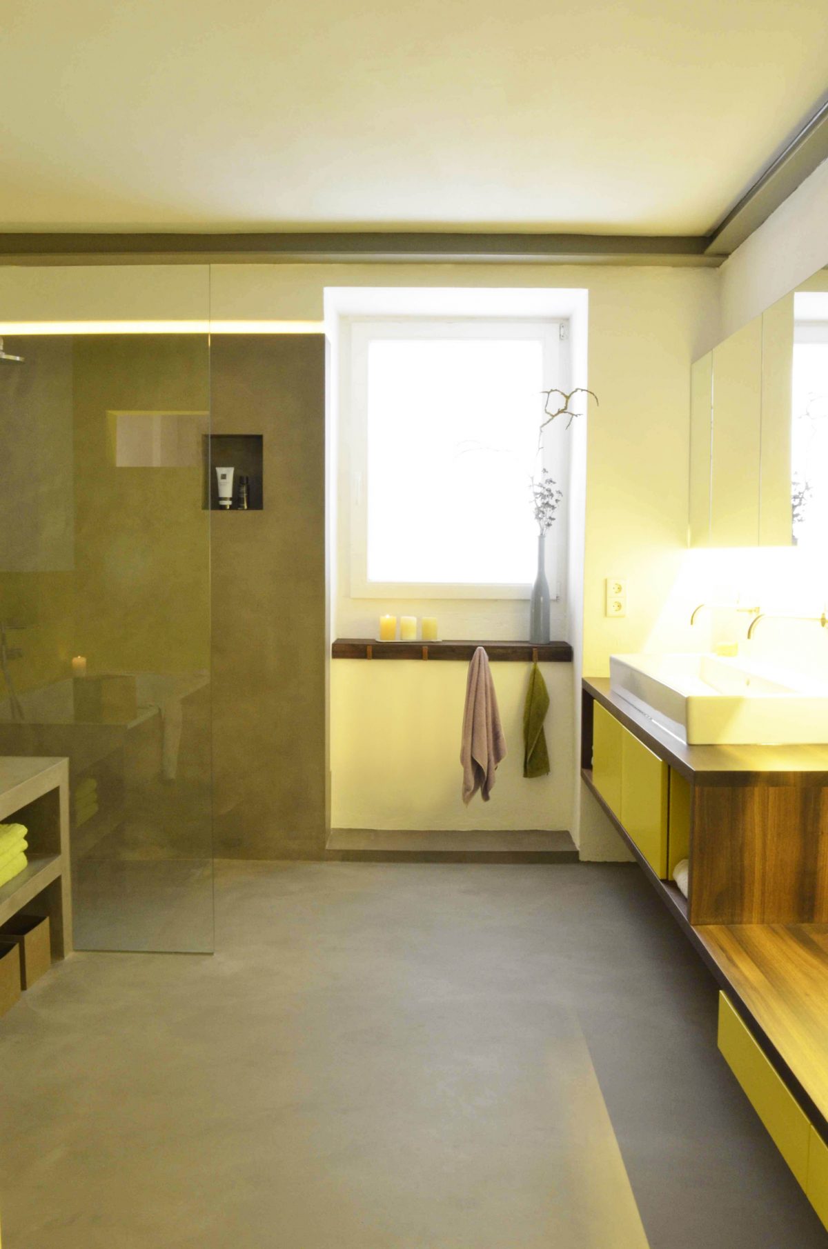 bad in altbau-villa - HONEYandSPICE